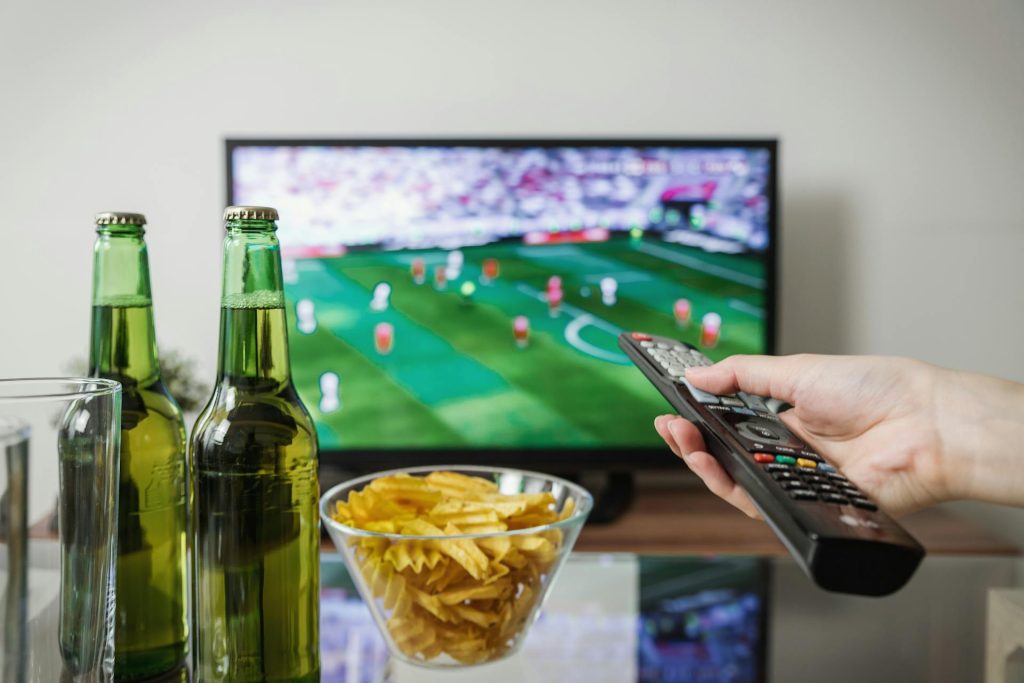 14 Reasons Why the Television Is the Greatest Invention in History ...